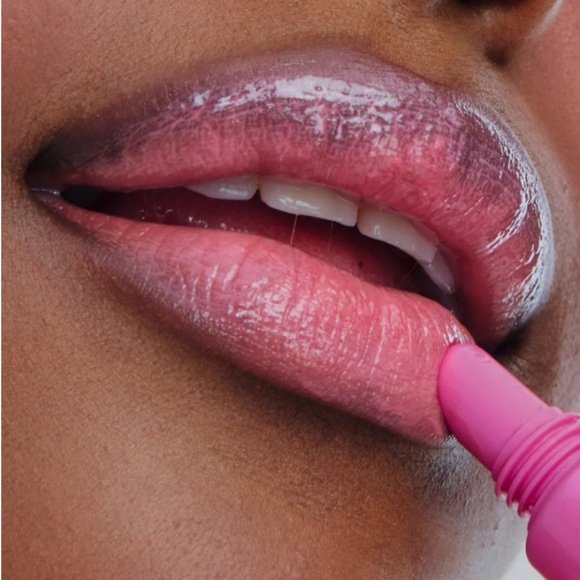 rhode skin | Makeup | Newrhode Shortcake | Poshmark